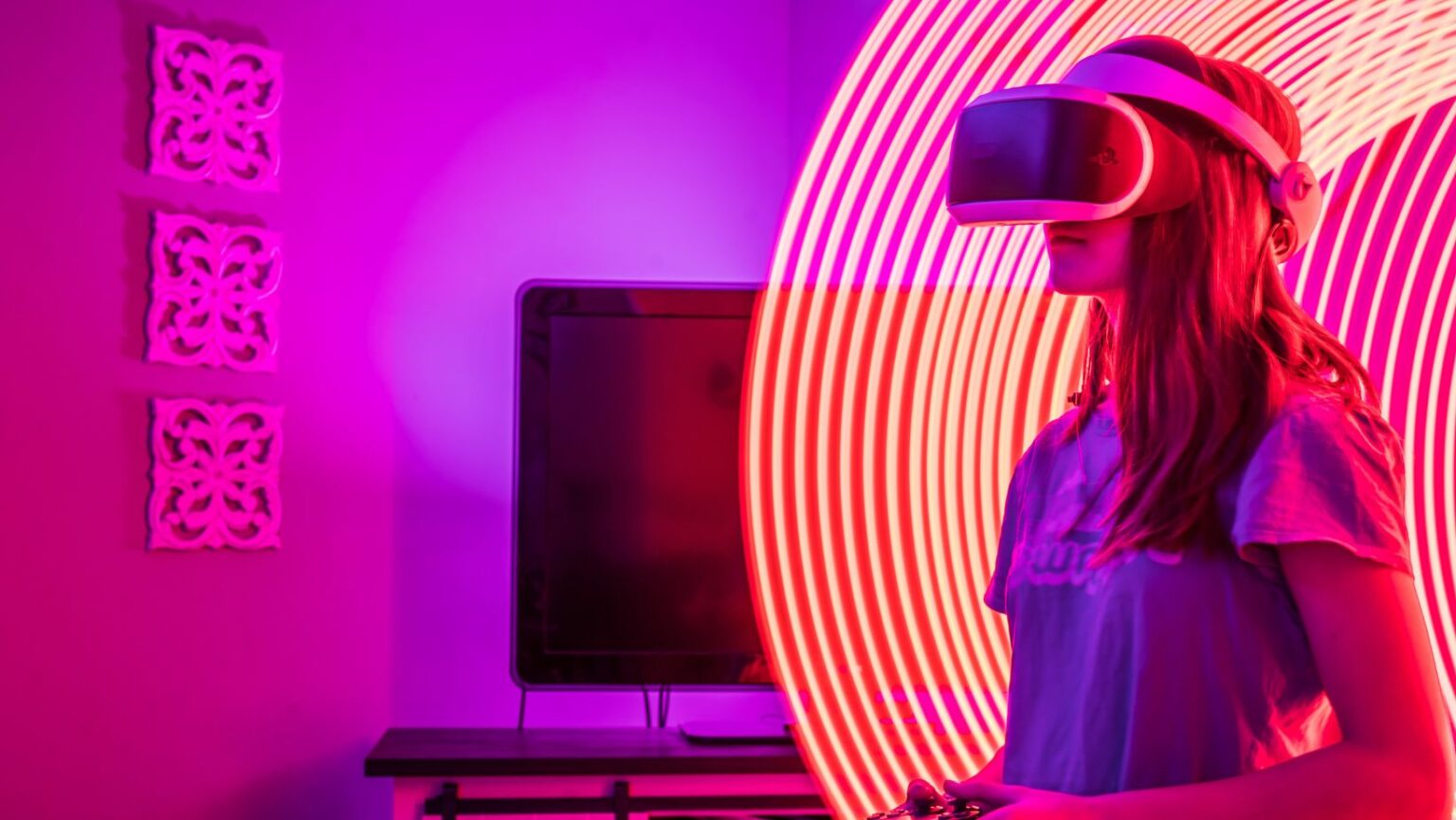 A Guide to Local VR Arcades and At-Home Experiences - We are virtual